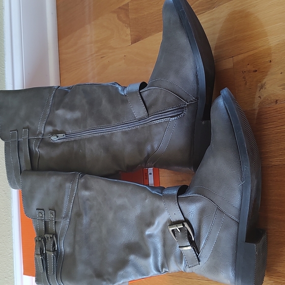 Spicy Footwear | Shoes | Spicy Comfort Gray Zipup Riding Boots | Poshmark